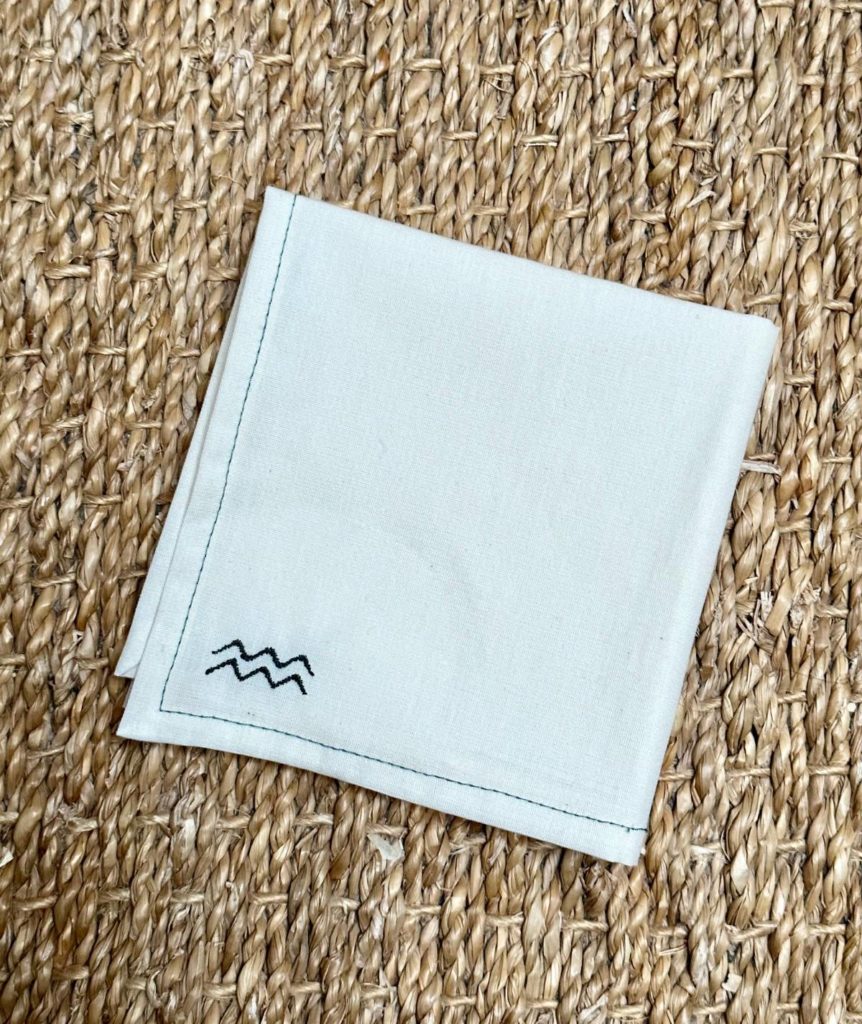 Mouchoir en tissu brodé - Signe astro Verseau - ernest&lulu